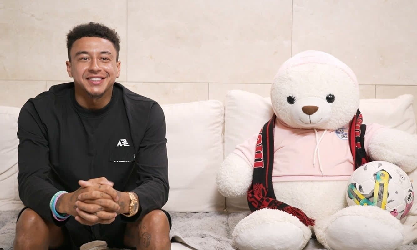 Jesse Lingard Reveals His Han River Apartment for the First Time—Living ...
