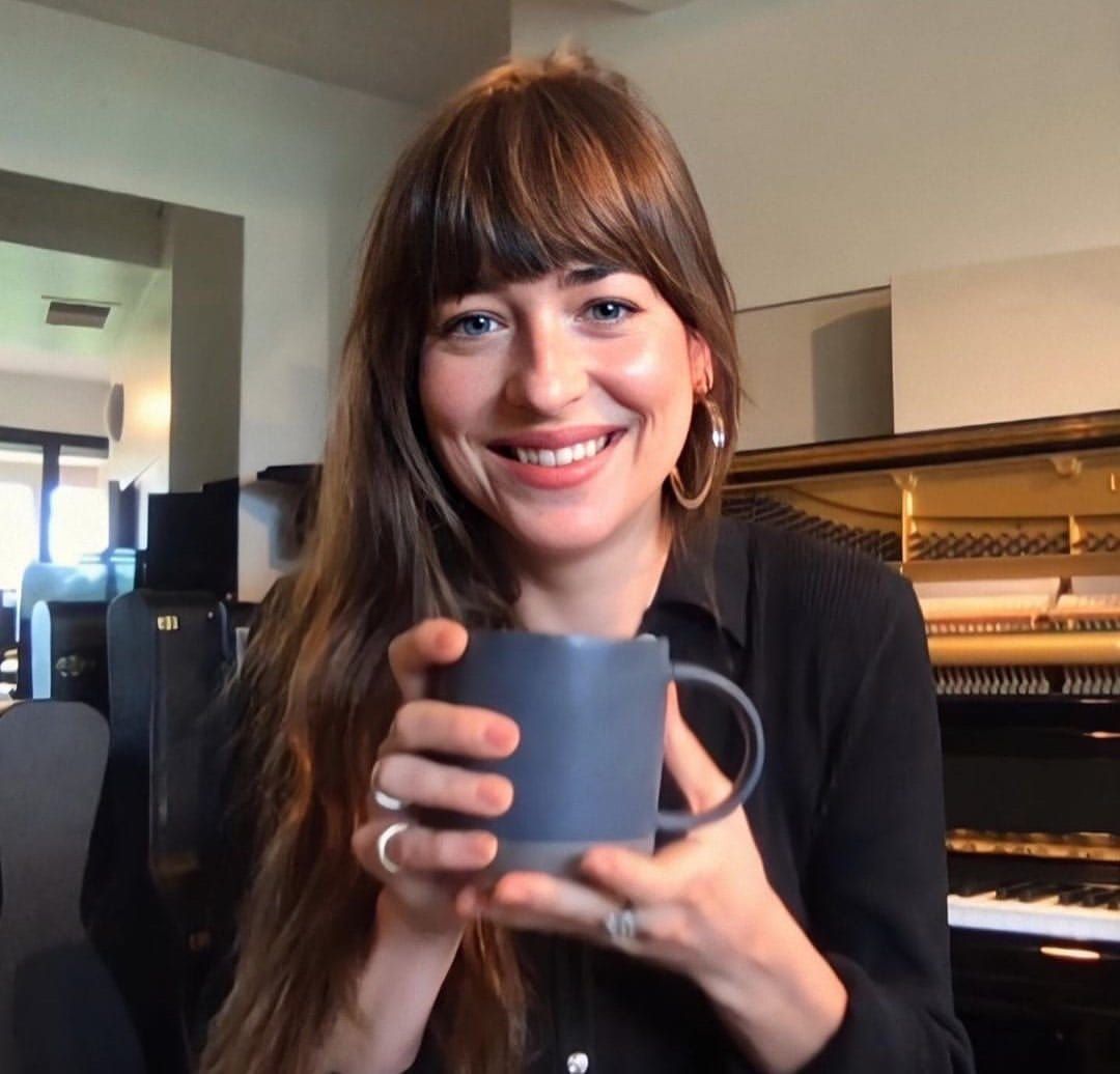 Dakota Johnson Caught Kissing 28-Year-Old Singer at New Year’s Bash—And ...