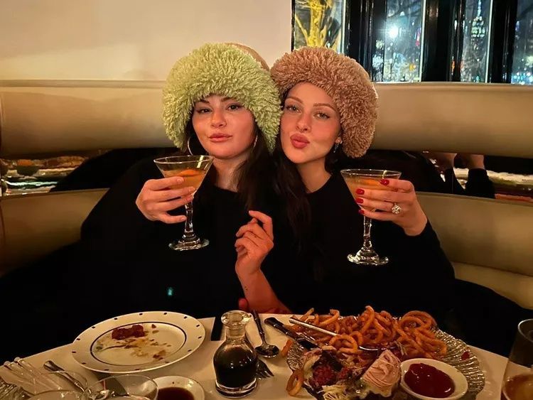 Nicola Peltz Deletes Selena Gomez From Instagram as Fans Question Their ...
