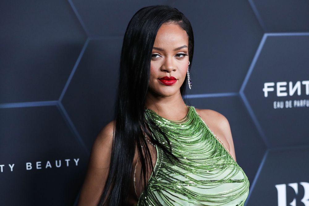 Rihanna Ignites Baby No 4 Pregnancy Rumors After Paris Fashion Week ...